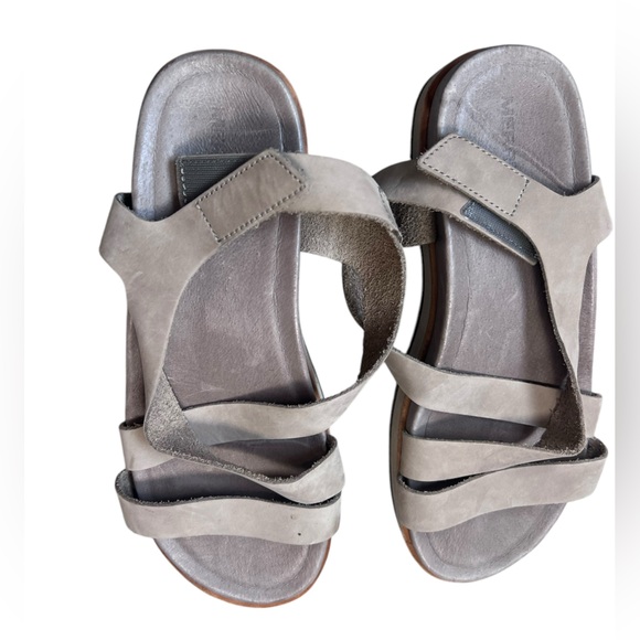 Merrell | Shoes | Merrell Juno Strap Moon Sandal Size 7 | Poshmark